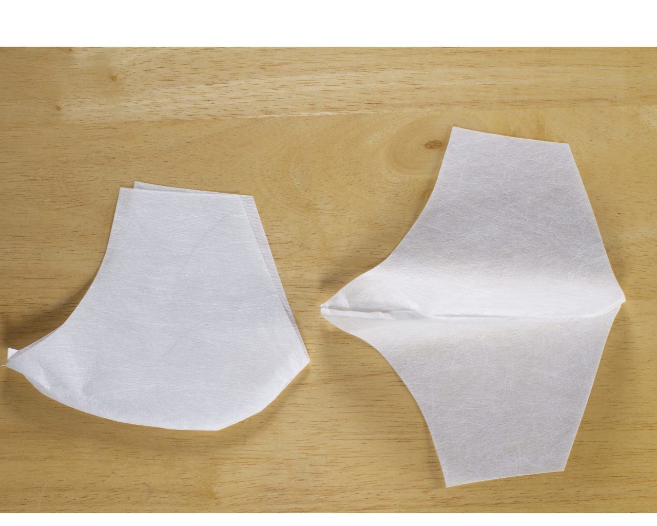 Strapless Face Mask 100% Polypropylene White Fabric with Filter Pocket ...